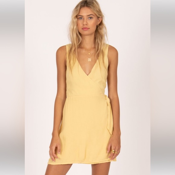 Amuse Society | Dresses | Nwt Amuse Society Soft Yellow Jet Lag Dress ...
